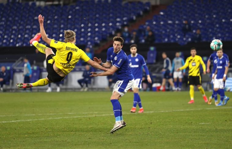 GOAL Erling Haaland Scores INSANE Bicycle Kick Goal Vs Schalke (VIDEO ...