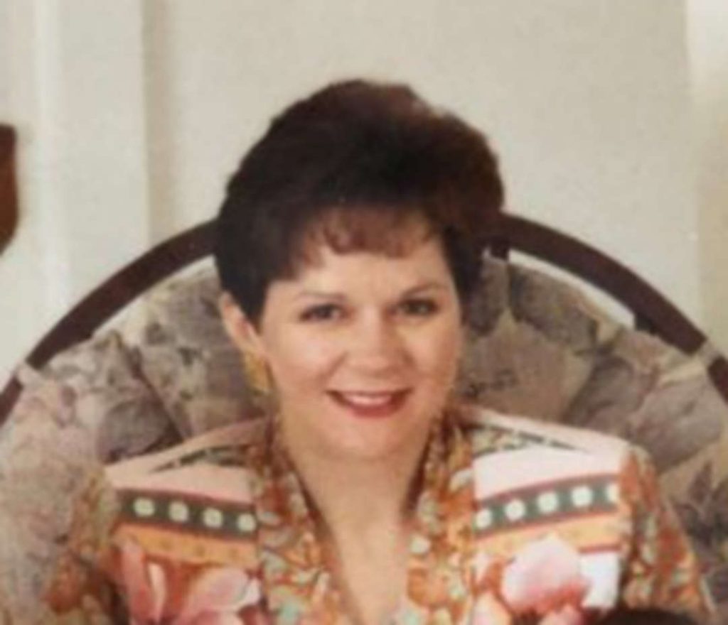 Diane Dodsworth Bio Children Taylor Heinicke Mother