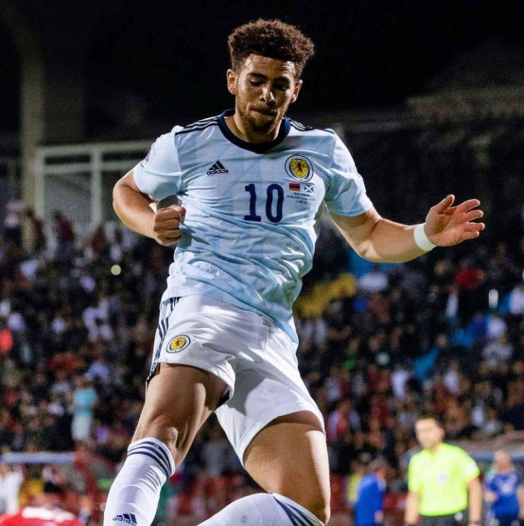 Che Adams Bio Career Net Worth - MySportDab