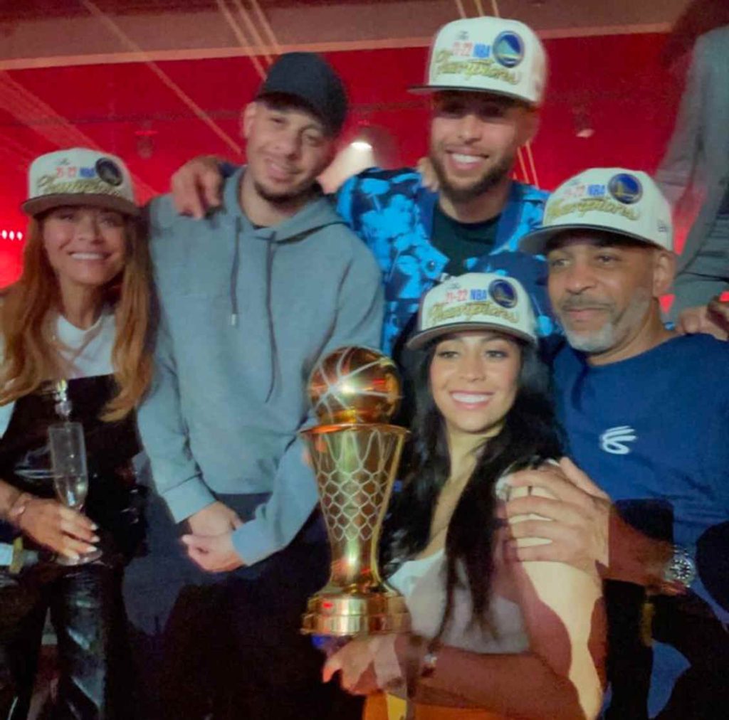 Sonya Curry Bio: Stephen Curry Mom - MySportDab