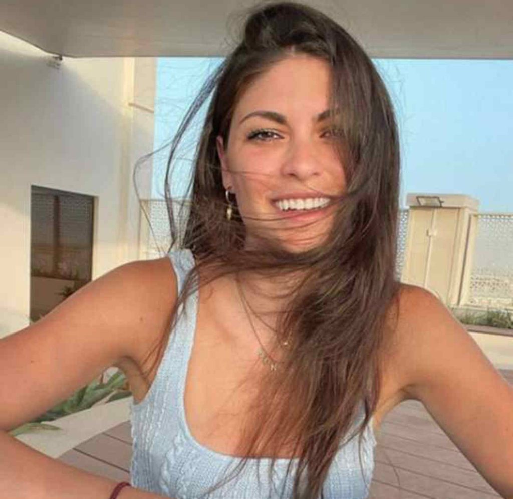 Carola Martinez Bio: Sergio Perez Wife - MySportDab