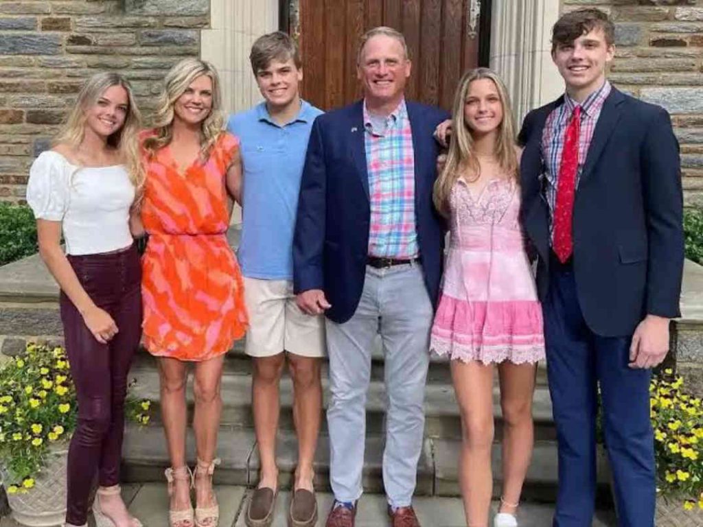 Melissa Stark Husband: Mike Lilley Bio - MySportDab