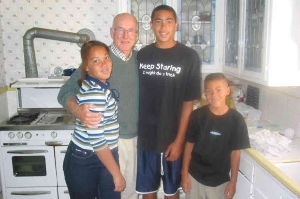 Who Are Aaron Gordon Parents? - MySportDab