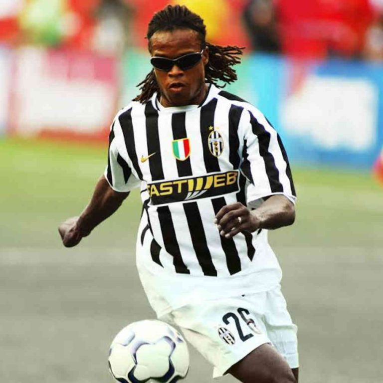 Top 5 Football Players With Glasses - MySportDab